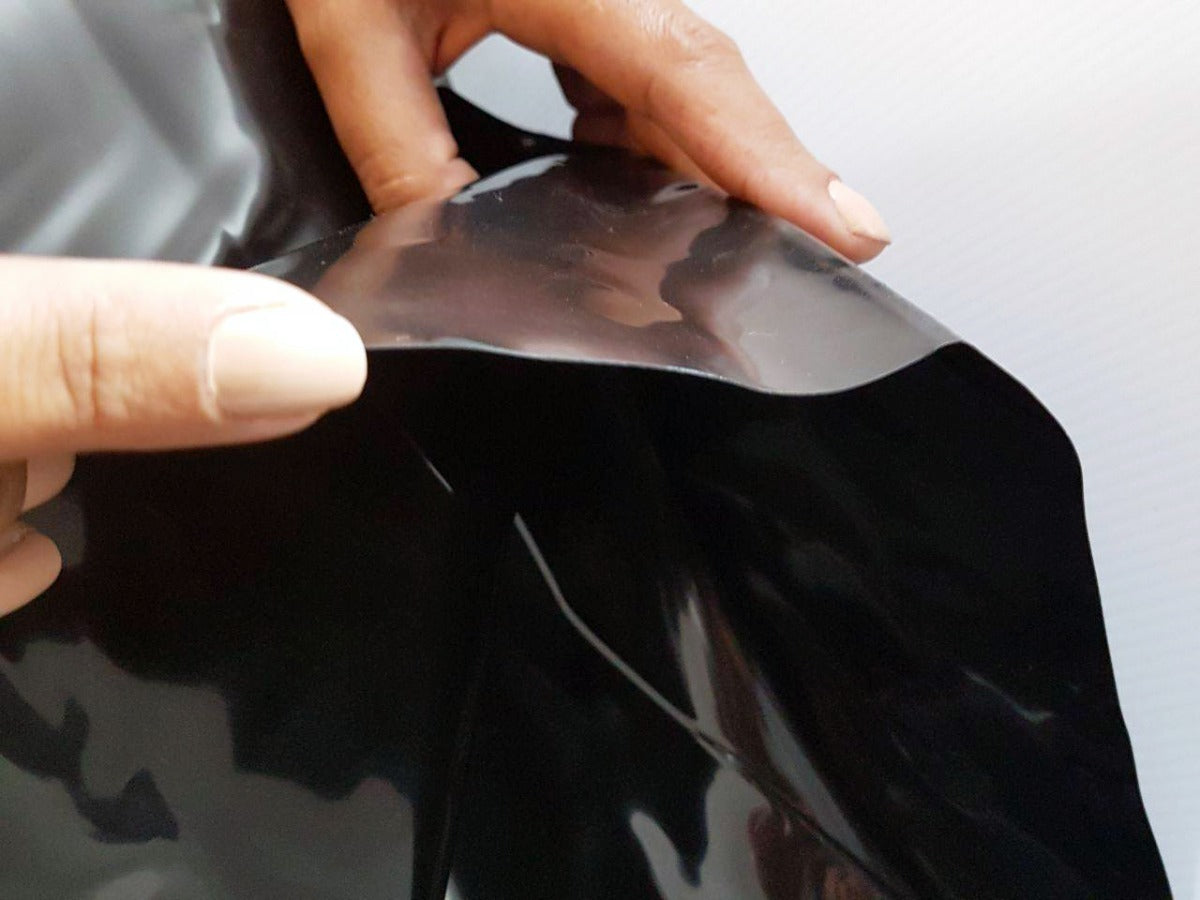 Hule Negro Para Construcción Compacto 4mx21m Calibre 600 – Torke